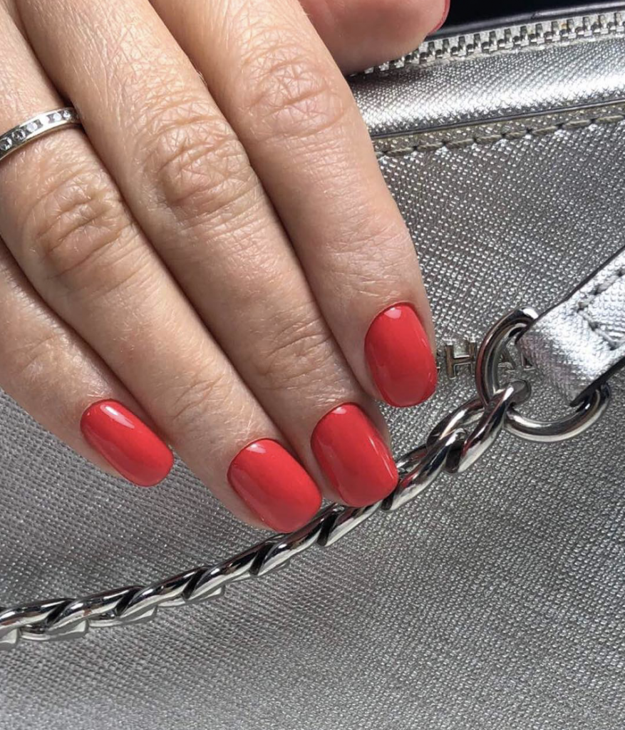 Tango – Shine On Nails
